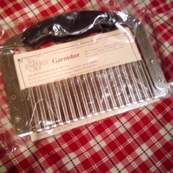 Pampered Chef | Kitchen | Nwt Pampered Chef Garnisher Creative Cooking ...